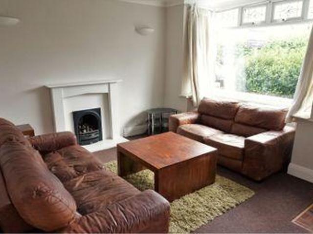 2 Bedrooms Semi detached house for rent in Newport Road, Leeds LS6