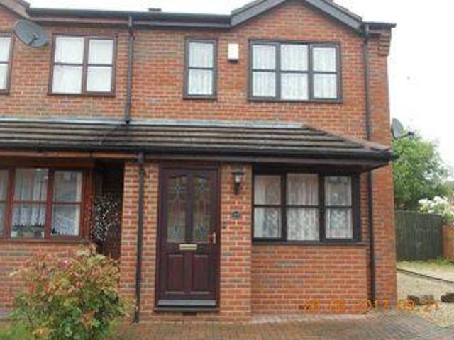 2 Bedrooms Semi detached house for rent in Smith Street, Lincoln LN5