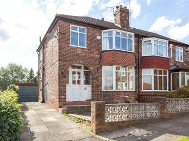 2 Bedrooms Semi detached house for rent in Spennithorne Avenue, Leeds, West Yorkshire LS16