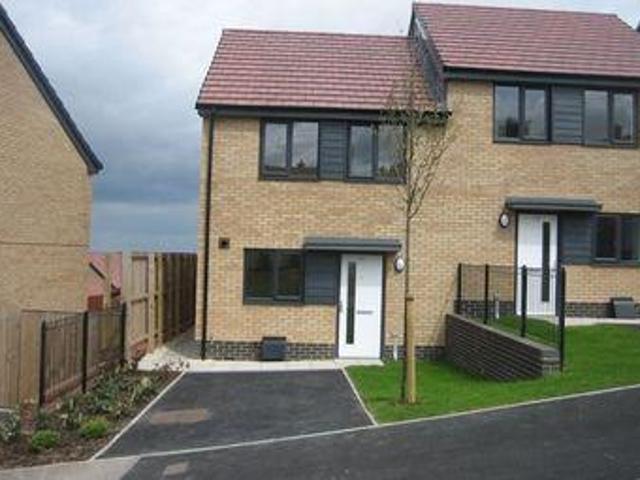 2 Bedrooms Semi detached house for rent in Stubbins Hill, Edlington DN12