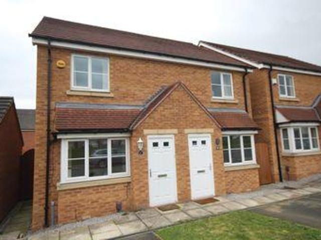 2 Bedrooms Semi detached house for rent in Pennwell Dean, Leeds LS14