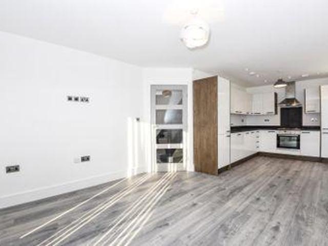 2 Bedrooms Semi detached house for rent in Pine Needle Lane, Northwood HA6