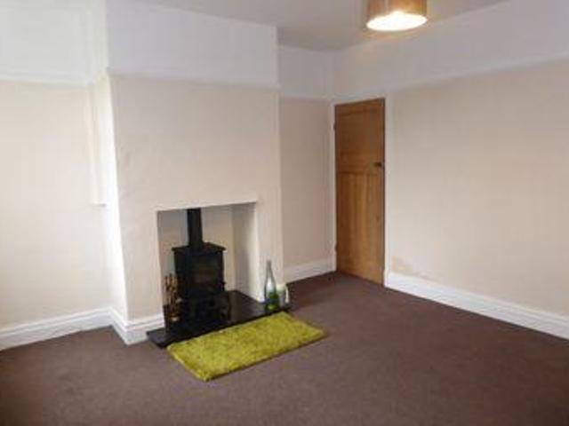 2 Bedrooms Semi detached house for rent in Reynolds Street, Burnley BB11