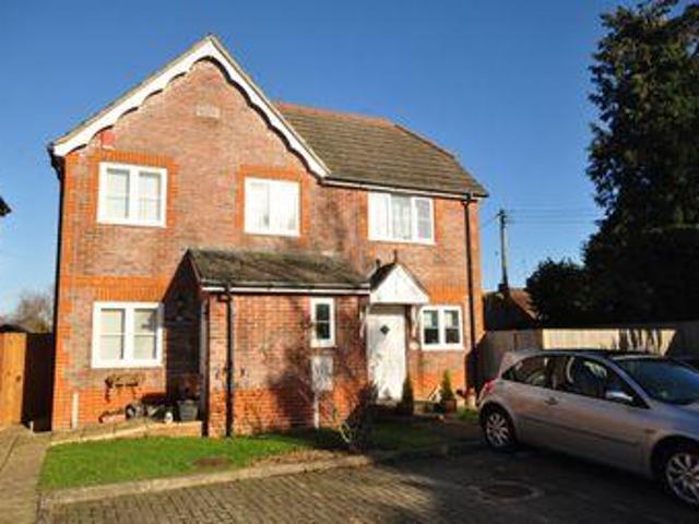 2 Bedrooms Semi detached house for rent in Rectory Lane, Ashington, Pulborough RH20