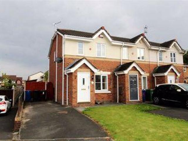 2 Bedrooms Semi detached house for rent in Rivermead Way, Whitefield, Whitefield Manchester M45