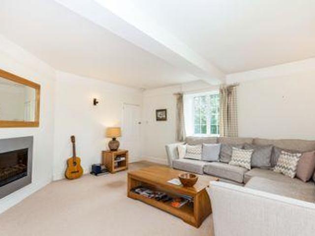 2 Bedrooms Semi detached house for rent in Wivelrod Road, Wivelrod, Alton GU34