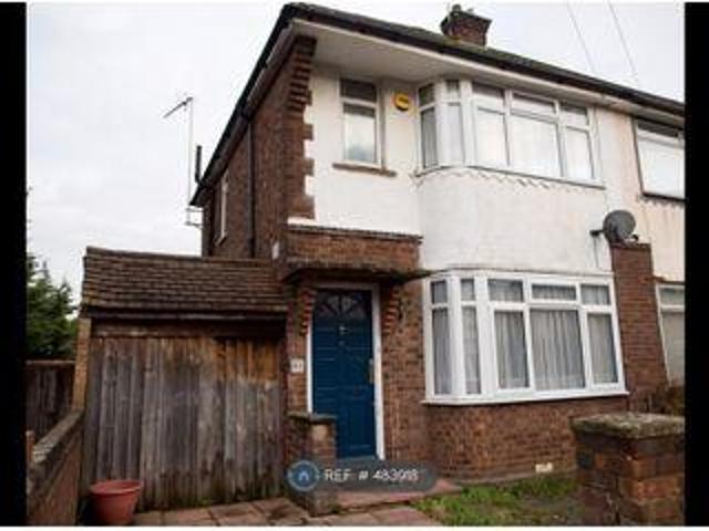 2 Bedrooms Semi detached house for rent in Wickstead Avenue, Luton LU4