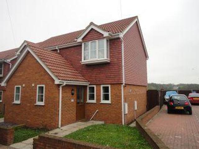 2 Bedrooms Semi detached house for rent in Wyles Street, Gillingham, Kent. ME7