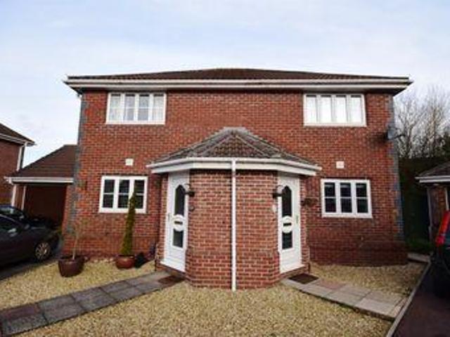2 Bedrooms Semi detached house for rent in Thomas Avenue, Emersons Green, Bristol BS16