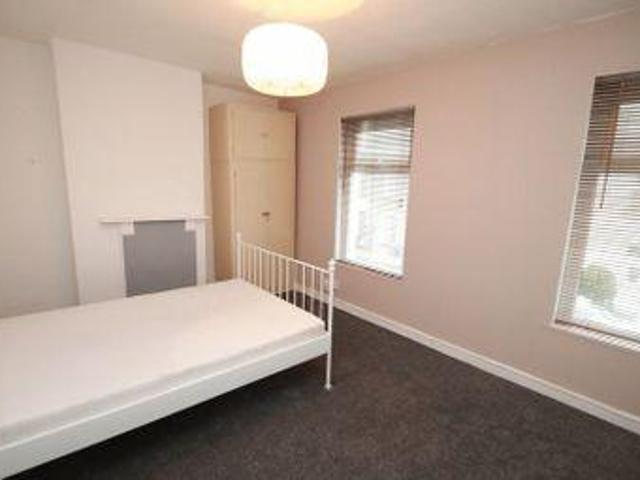 2 Bedrooms Semi detached house for rent in Tyler Street, Roath, Cardiff CF24