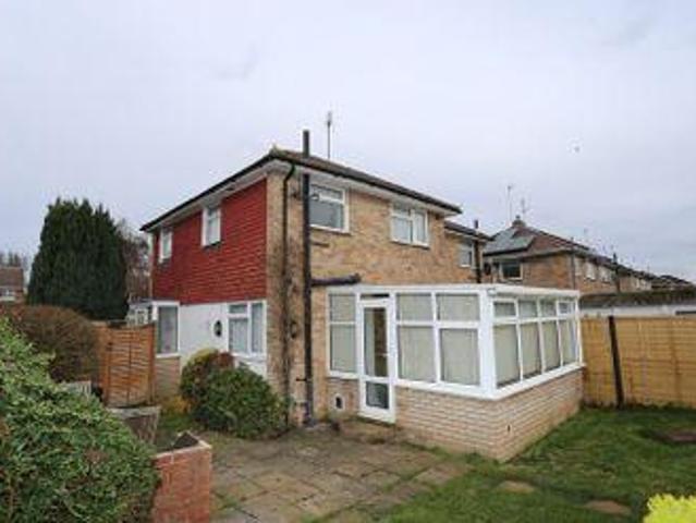 2 Bedrooms Semi detached house for sale in Cottesmore Road, Woodley, Reading RG5