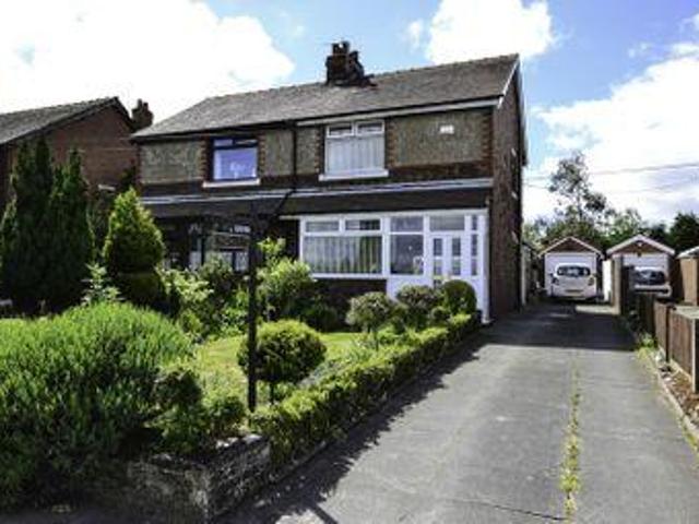 2 Bedrooms Semi detached house for sale in Course Lane, Newburgh, Wigan WN8
