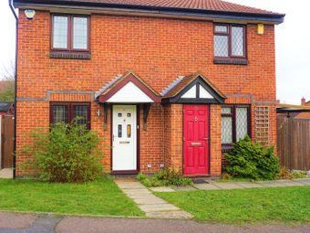 2 Bedrooms Semi detached house for sale in Courtney Close, Nottingham, Nottinghamshire NG8