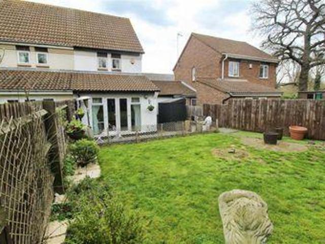 2 Bedrooms Semi detached house for sale in Cowdray Close, Woolstone, Milton Keynes MK15