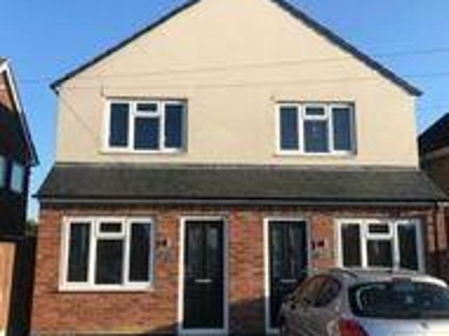 2 Bedrooms Semi detached house for sale in Colchester, Essex CO3