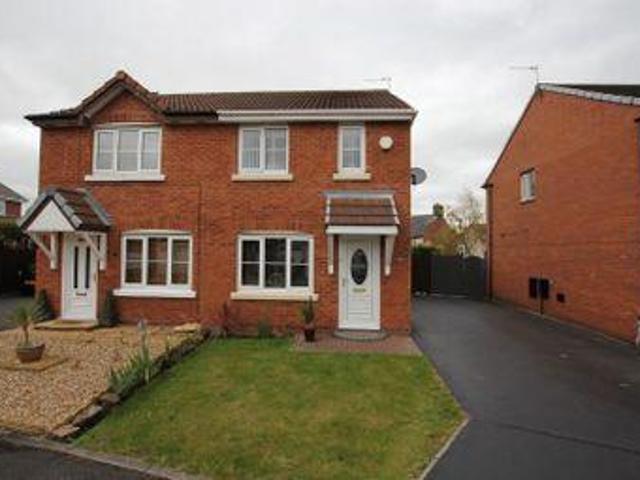 2 Bedrooms Semi detached house for sale in Coleridge Drive, New Ferry, Wirral CH62