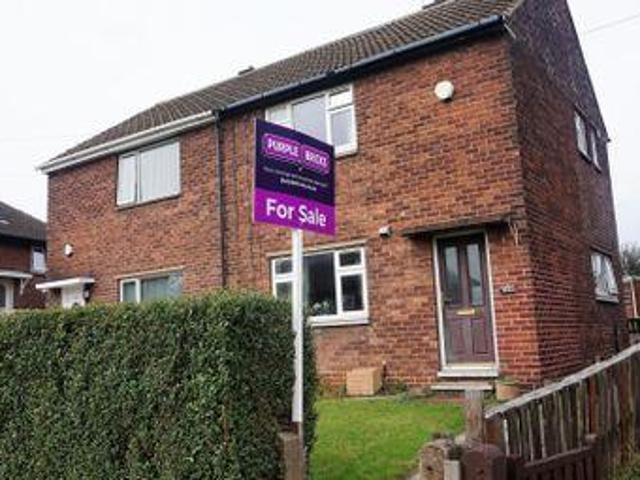 2 Bedrooms Semi detached house for sale in Coniston Crescent, Wakefield WF1