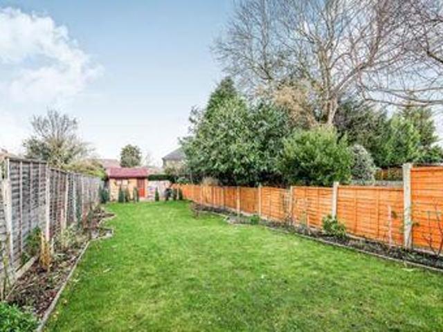 2 Bedrooms Semi detached house for sale in Copthorne Avenue, Bromley, Kent, United Kingdom BR2