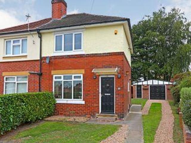 2 Bedrooms Semi detached house for sale in Coronation Street, Wrenthorpe, Wakefield WF2