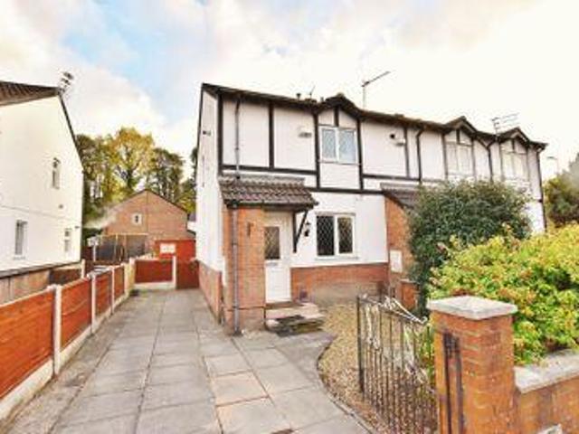 2 Bedrooms Semi detached house for sale in Cambell Road, Eccles, Manchester M30