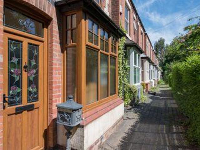 2 Bedrooms Semi detached house for sale in Carlton Road, Nottingham NG3