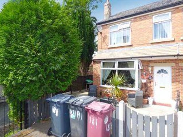 2 Bedrooms Semi detached house for sale in Chester Close, Blackburn, Lancashire BB1