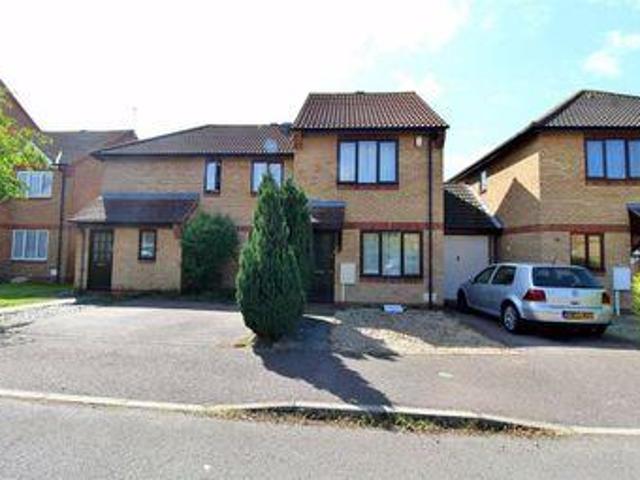 2 Bedrooms Semi detached house for sale in Chetwode Avenue, Monkston, Milton Keynes MK10