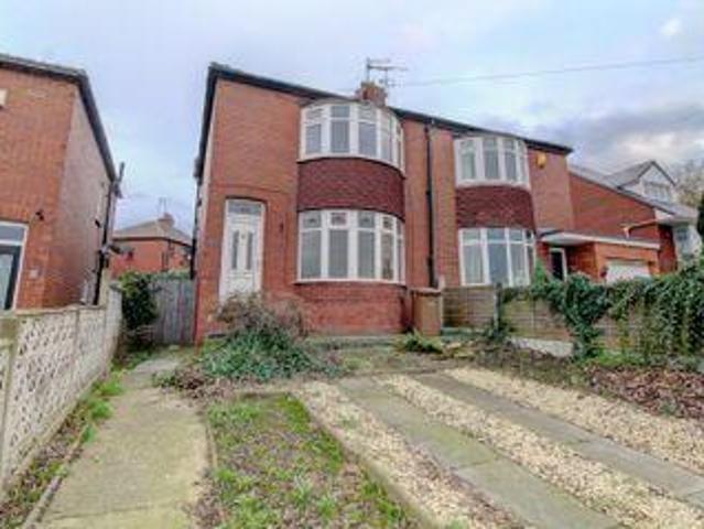 2 Bedrooms Semi detached house for sale in Ashgap Lane, Normanton WF6
