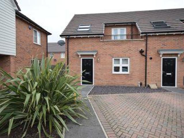 2 Bedrooms Semi detached house for sale in Ashley Mews, Castleford WF10