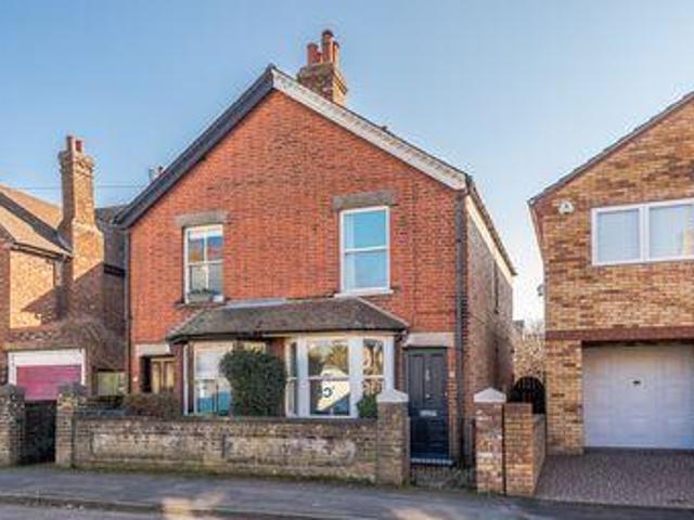 2 Bedrooms Semi detached house for sale in Avenue Road, St. Neots PE19
