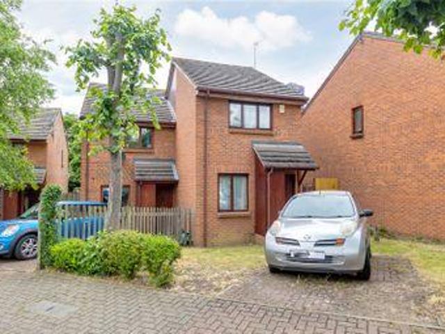 2 Bedrooms Semi detached house for sale in Borrodaile Road, London SW18