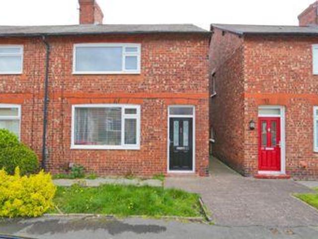 2 Bedrooms Semi detached house for sale in Baines Avenue, Irlam, Manchester M44