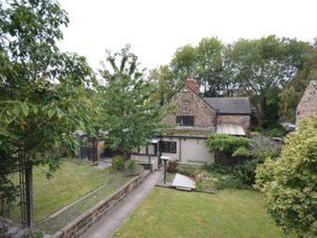 2 Bedrooms Semi detached house for sale in Barnsley Road, Newmillerdam, Wakefield, West Yorkshire WF2