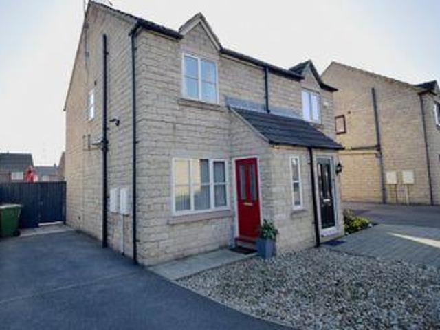 2 Bedrooms Semi detached house for sale in Beverley Close, Normanton WF6