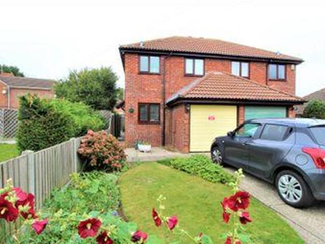 2 Bedrooms Semi detached house for sale in Bradbrook Cottages, Armoury Road, West Bergholt, Colchester CO6
