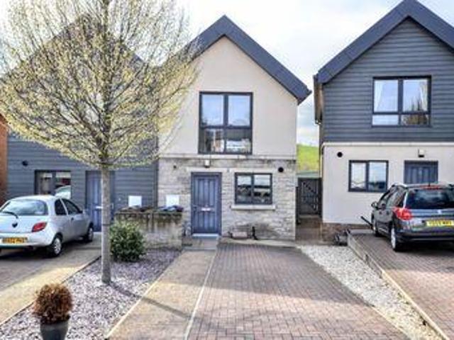 2 Bedrooms Semi detached house for sale in Bramah Street, Barnsley S71