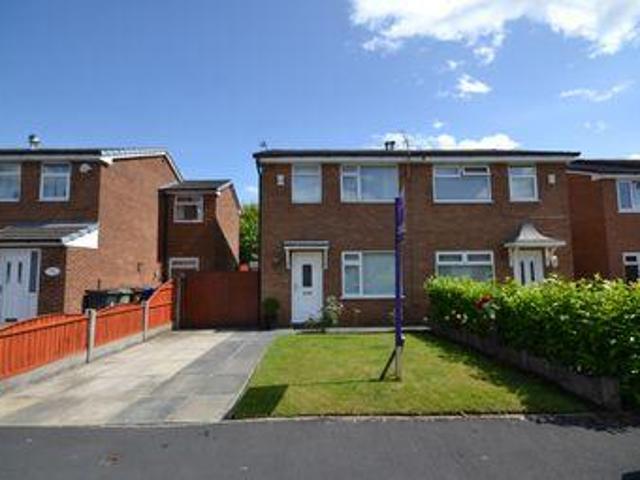 2 Bedrooms Semi detached house for sale in Brindlehurst Drive, Astley, Tyldesley, Manchester M29