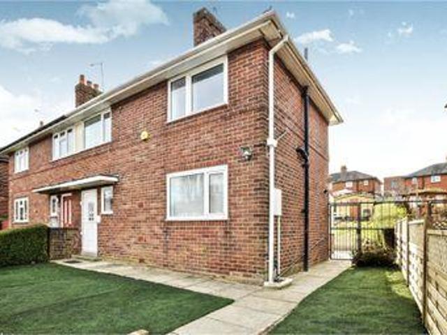 2 Bedrooms Semi detached house for sale in Broadlea Crescent, Bramley, Leeds LS13