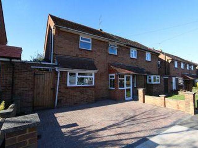 2 Bedrooms Semi detached house for sale in Burleigh Road, Uxbridge, Middlesex UB10