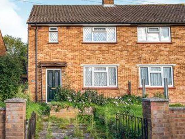 2 Bedrooms Semi detached house for sale in Burrfield Drive, Orpington BR5