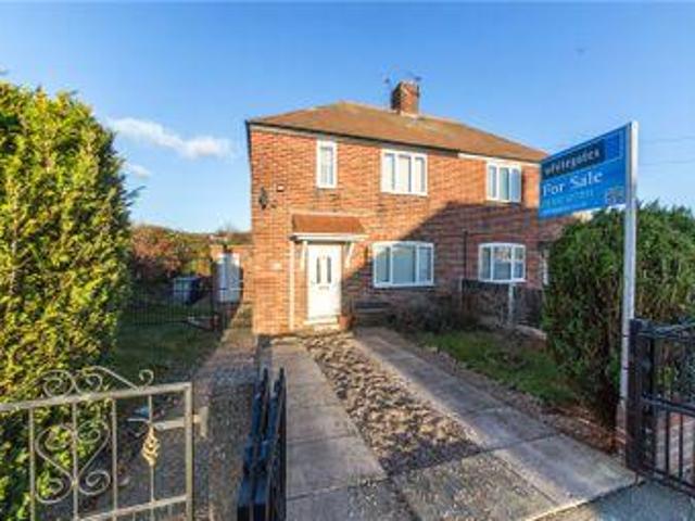 2 Bedrooms Semi detached house for sale in Gooseacre Avenue, Thurnscoe, Rotherham, South Yorkshire S63