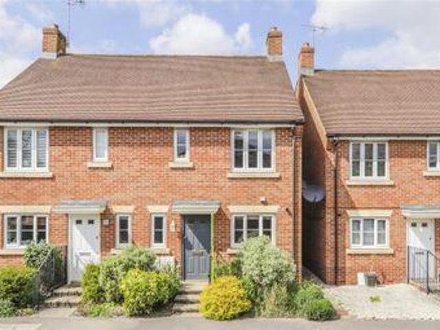 2 Bedrooms Semi detached house for sale in Gloucester Avenue, Shinfield, Reading, Berkshire RG2