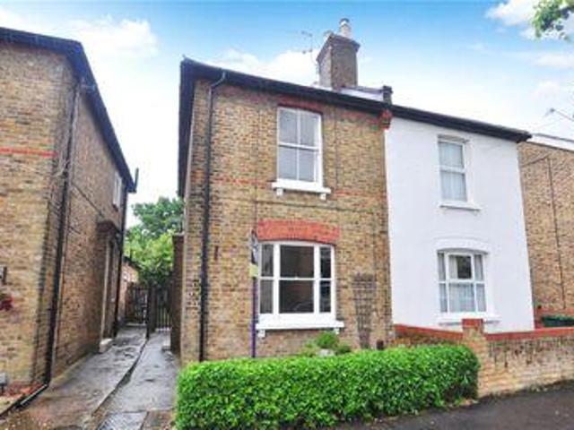 2 Bedrooms Semi detached house for sale in Guildford Street, Staines Upon Thames, Surrey TW18