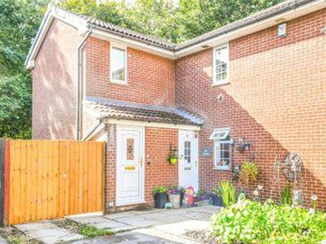 2 Bedrooms Semi detached house for sale in Dove Close, Birchwood, Warrington WA3