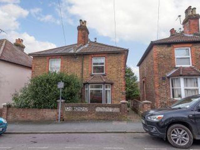 2 Bedrooms Semi detached house for sale in Denzil Road, Guildford GU2