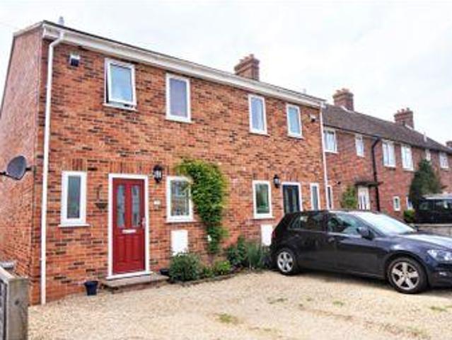 2 Bedrooms Semi detached house for sale in Dunstan Road, Thatcham RG18