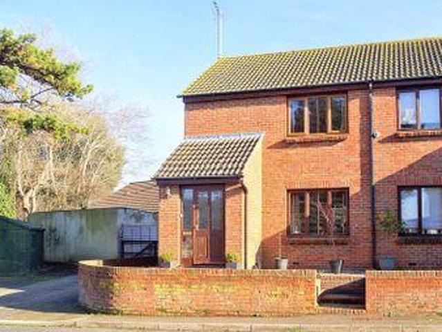2 Bedrooms Semi detached house for sale in Falklands Close, Bognor Regis PO22