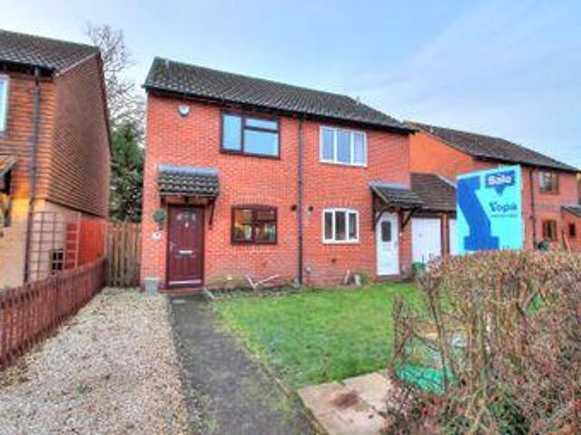 2 Bedrooms Semi detached house for sale in Fuller Close, Thatcham RG19