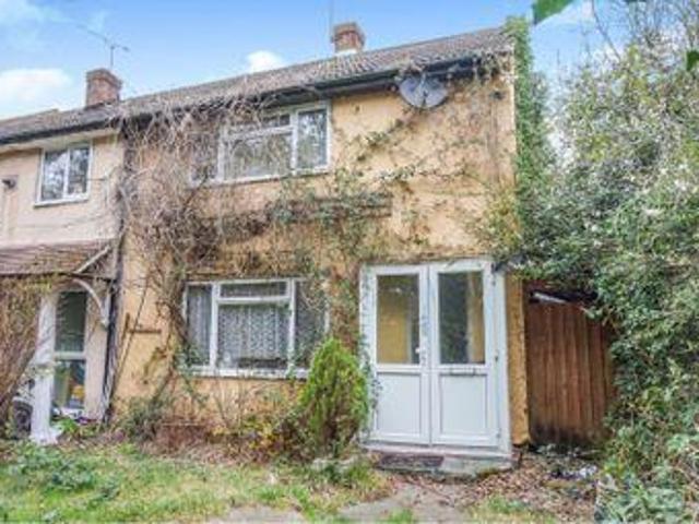 2 Bedrooms Semi detached house for sale in Kent View Road, Basildon SS16