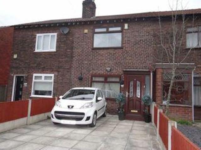 2 Bedrooms Semi detached house for sale in Holborn Avenue, Leigh WN7